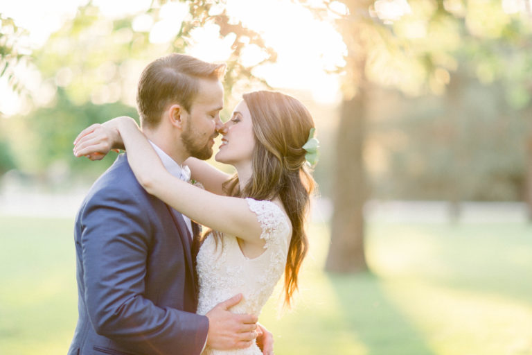 Boho Chicago Wedding | Caitlin & Rich - christielizabeth.com