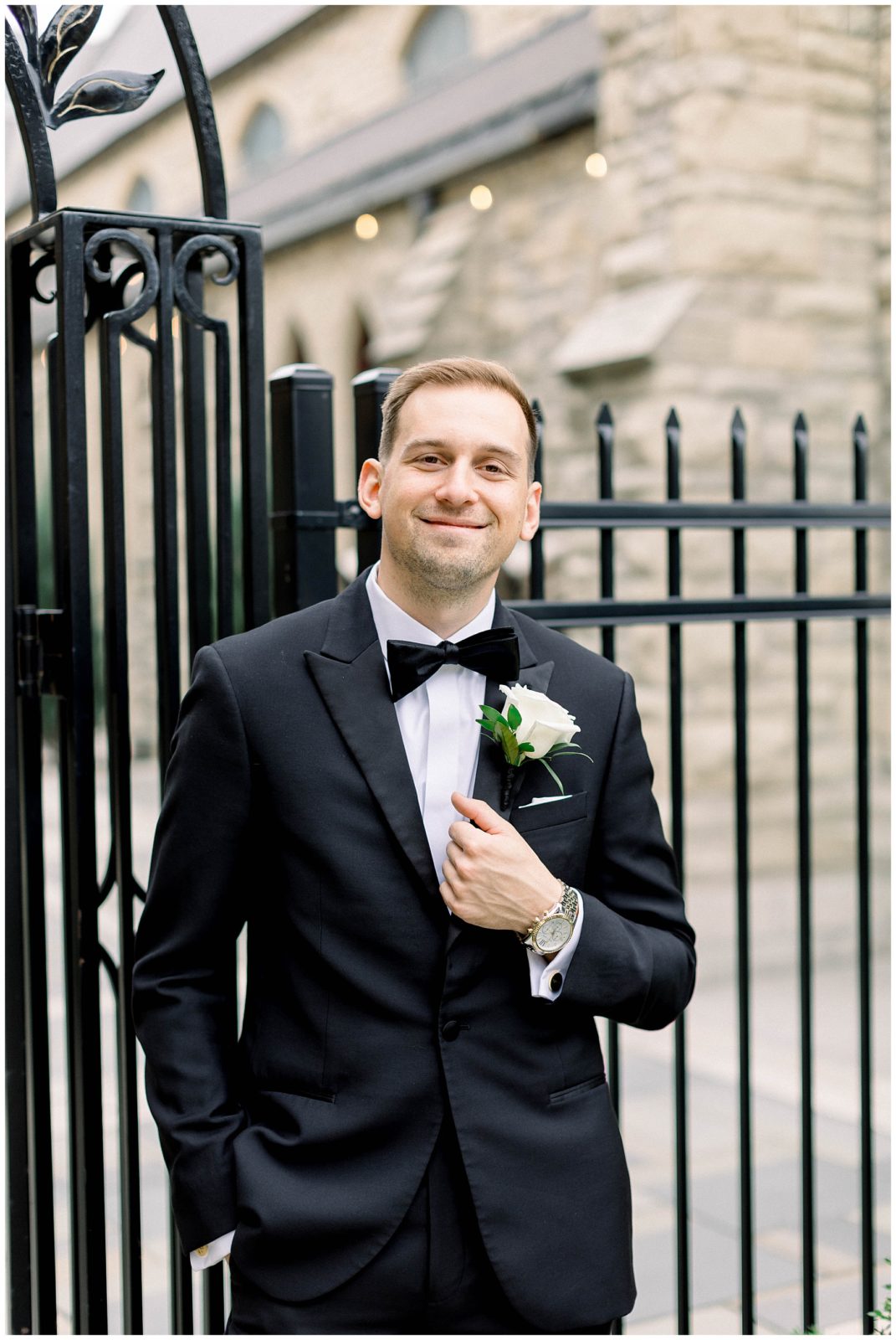 St. James 1868 & Pfister Hotel Wedding - christielizabeth.com