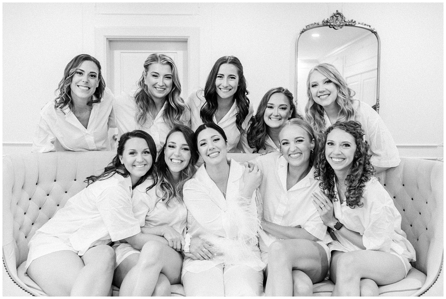 St. James 1868 & Pfister Hotel Wedding - christielizabeth.com